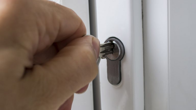 How To Remove A Broken Key From A Lock | lathamshardware.co.uk